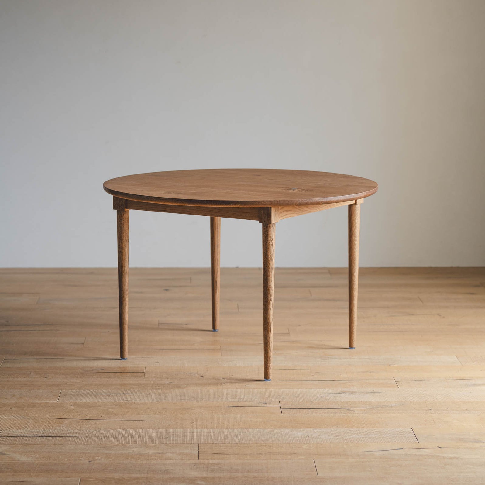 Calm ラウンドテーブル 直径110cm — ANTRY USE ONLY GENUINE